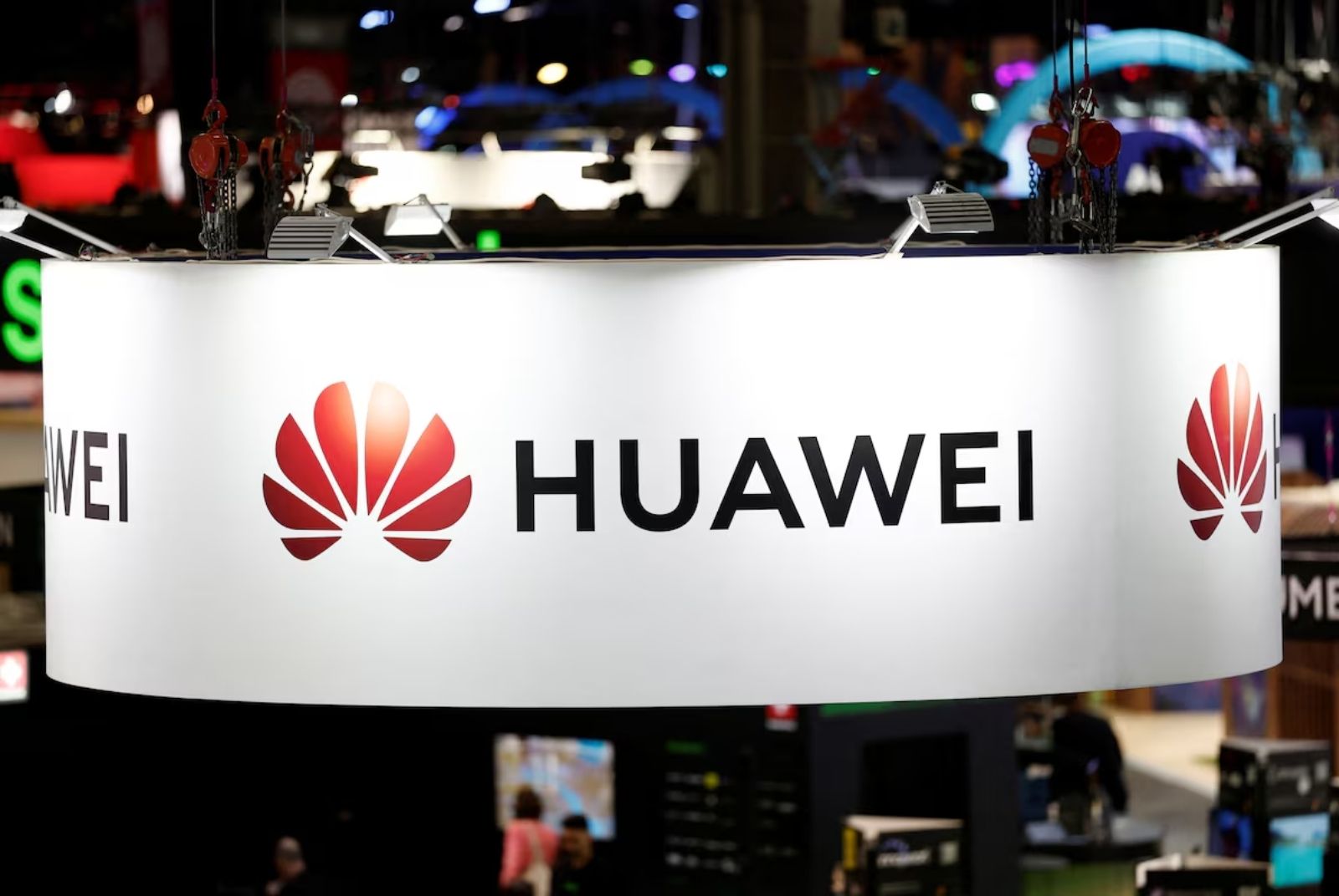 Taiwan Tightens Tech Exports to Huawei & SMIC｜Daily News Digest｜2025-06 ...