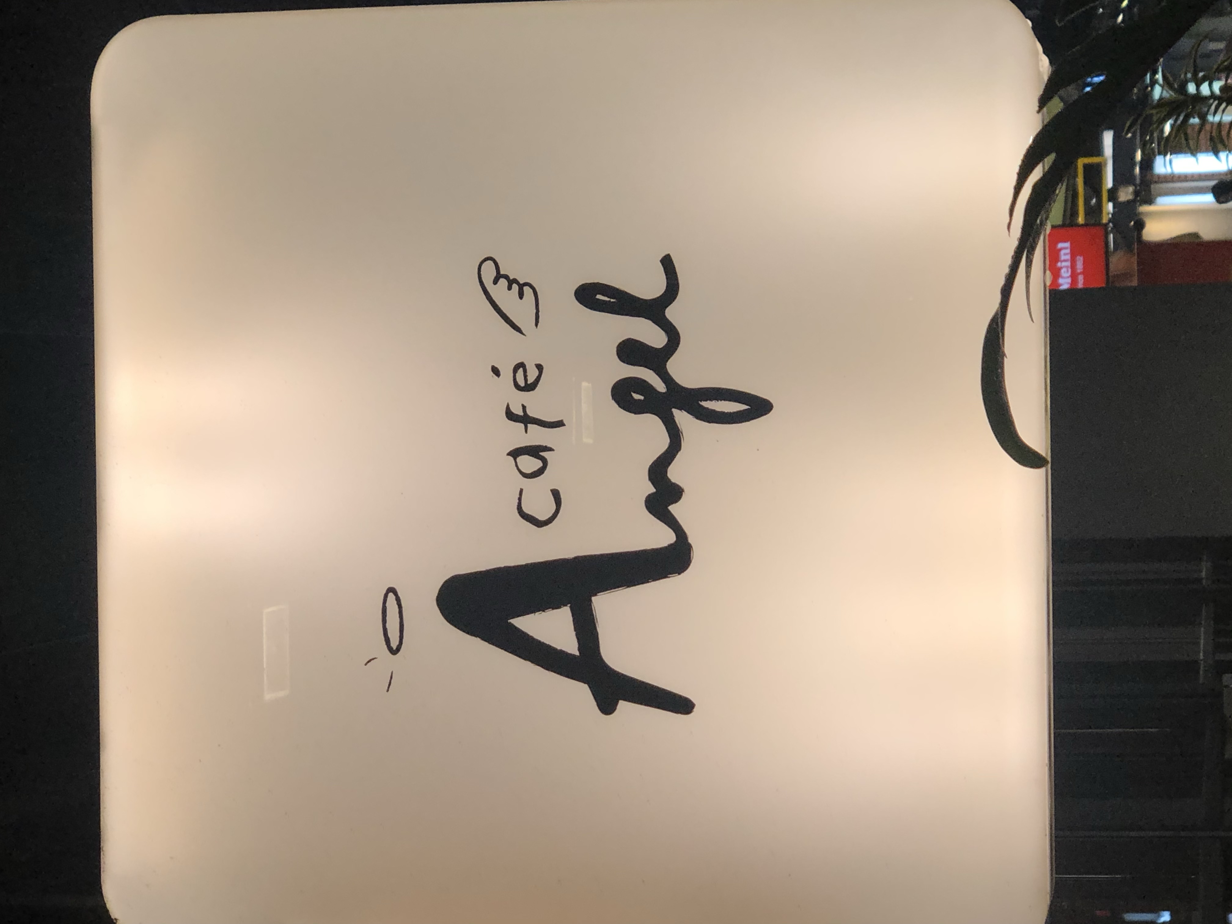 Angel Cafe: surprise Hungarian Goulash｜Culture｜2020-05-11｜web only